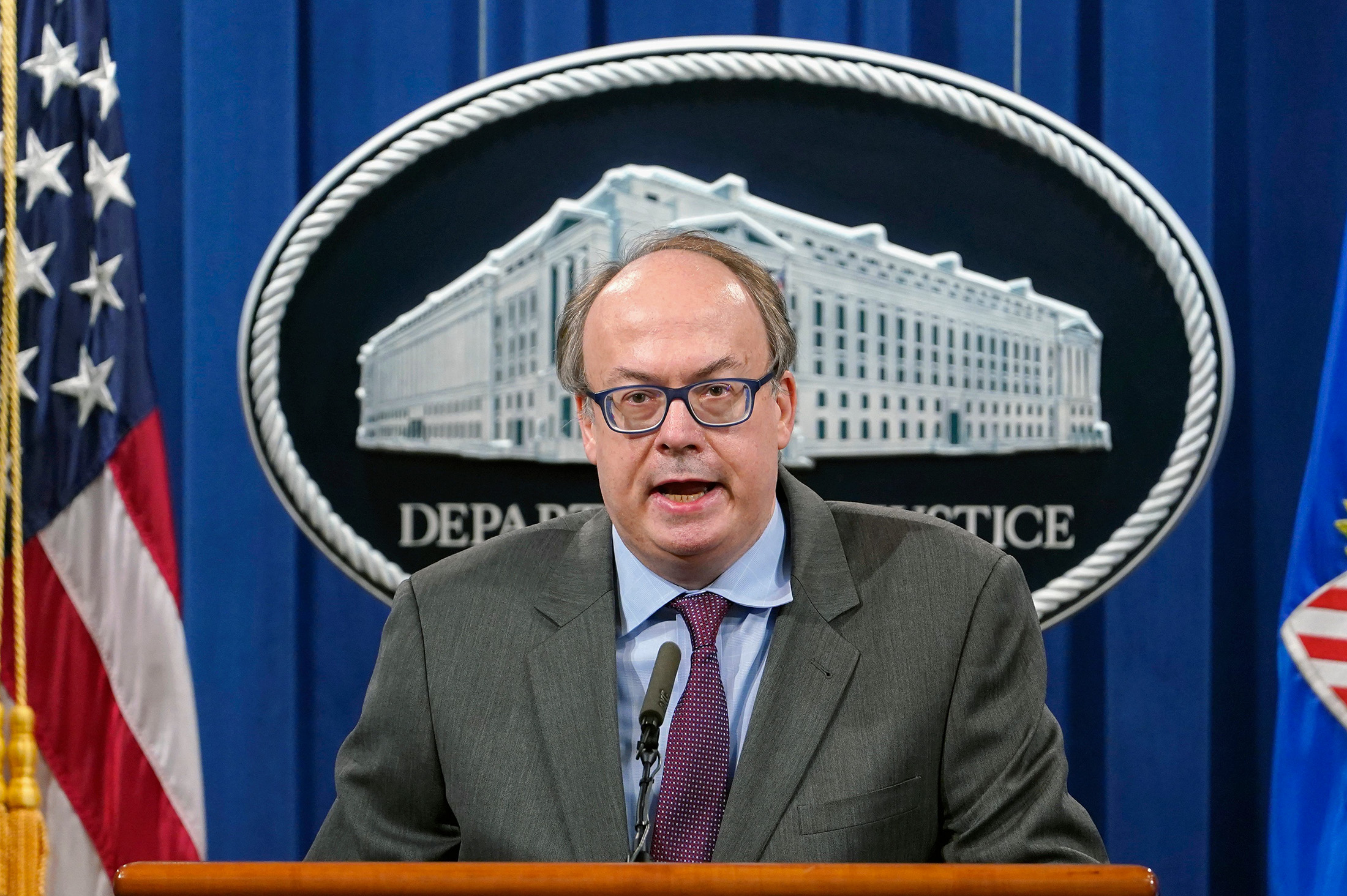 Jeffrey Clark, Ex-Justice Official Threatened With Contempt, Faces Jan ...