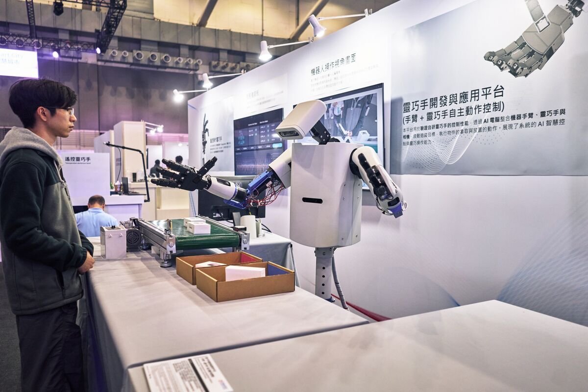 Nvidia Partner Hon Hai’s Sales Climb 22% in Global AI Buildout - Bloomberg