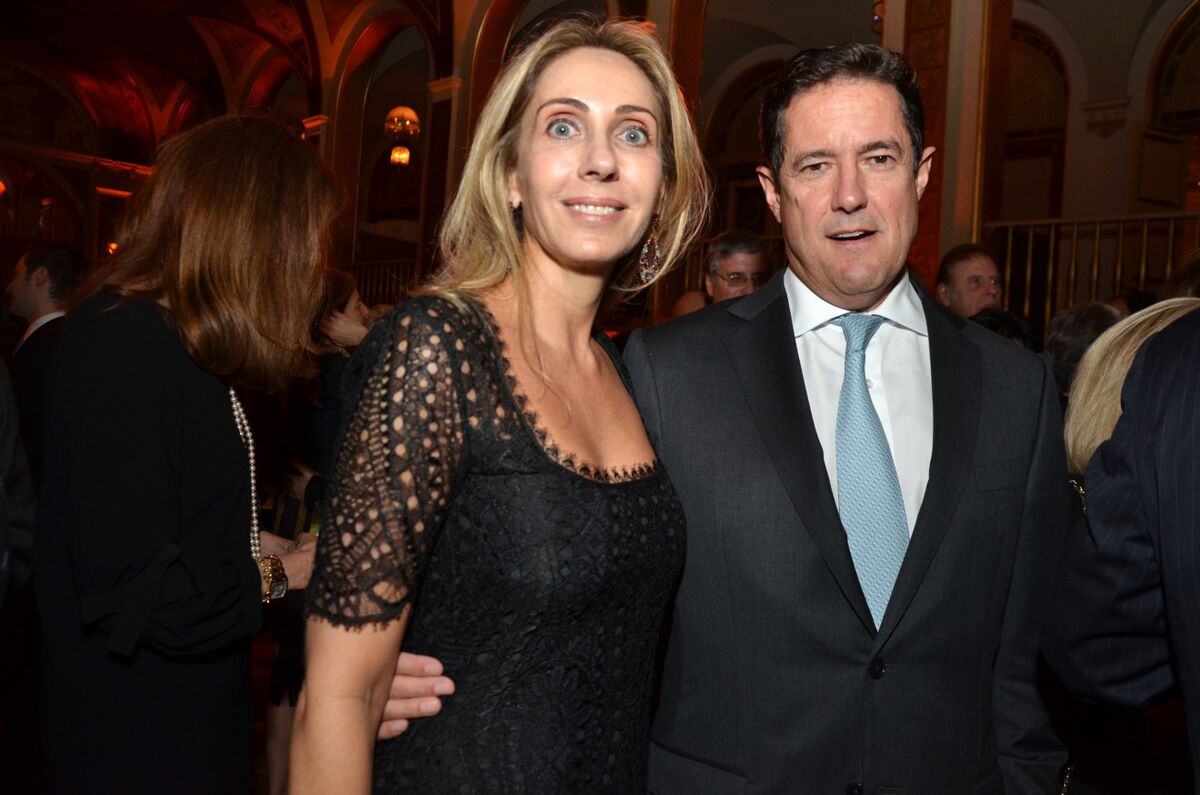 Jes Staley’s Wife Deborah Files for Divorce After Epstein Fallout ...