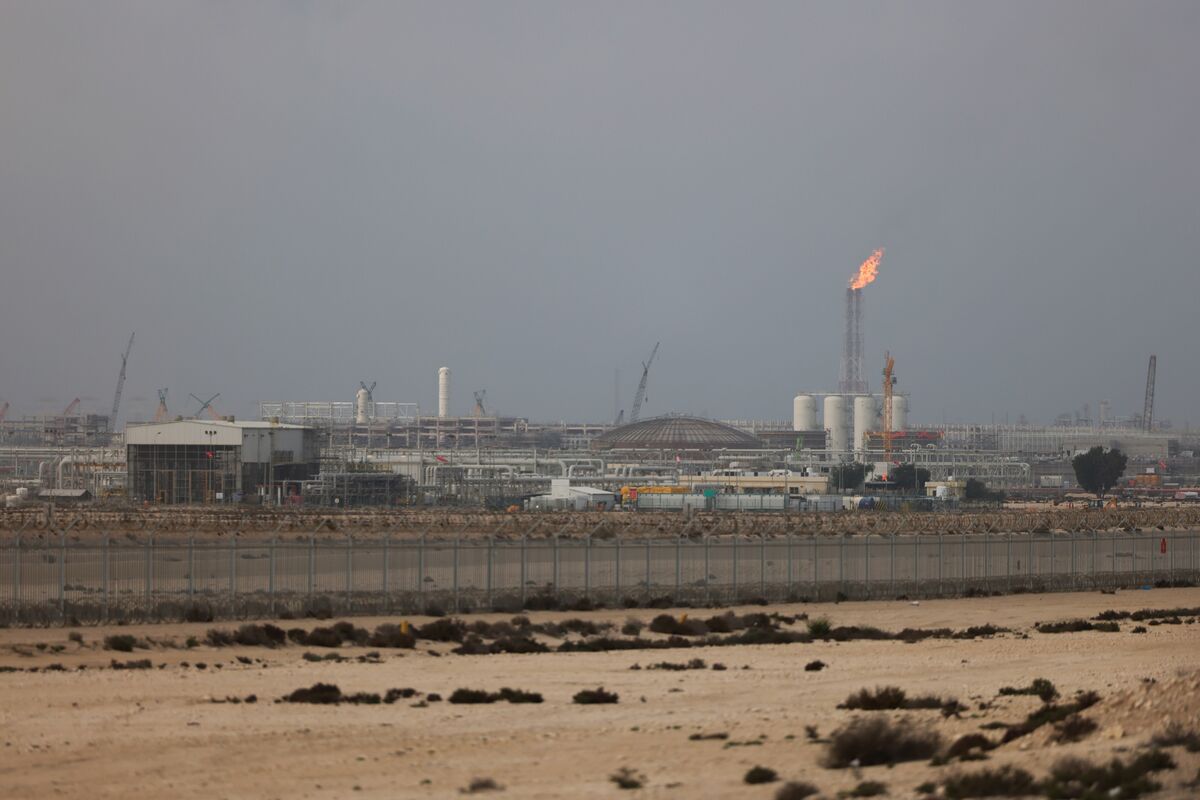 Japan’s Chiyoda Considers Resuming Work on Qatar LNG Project - Bloomberg