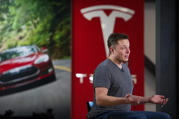 A Tale of Two Electric Car Makers: Tesla Soars, Fisker Flops - Bloomberg