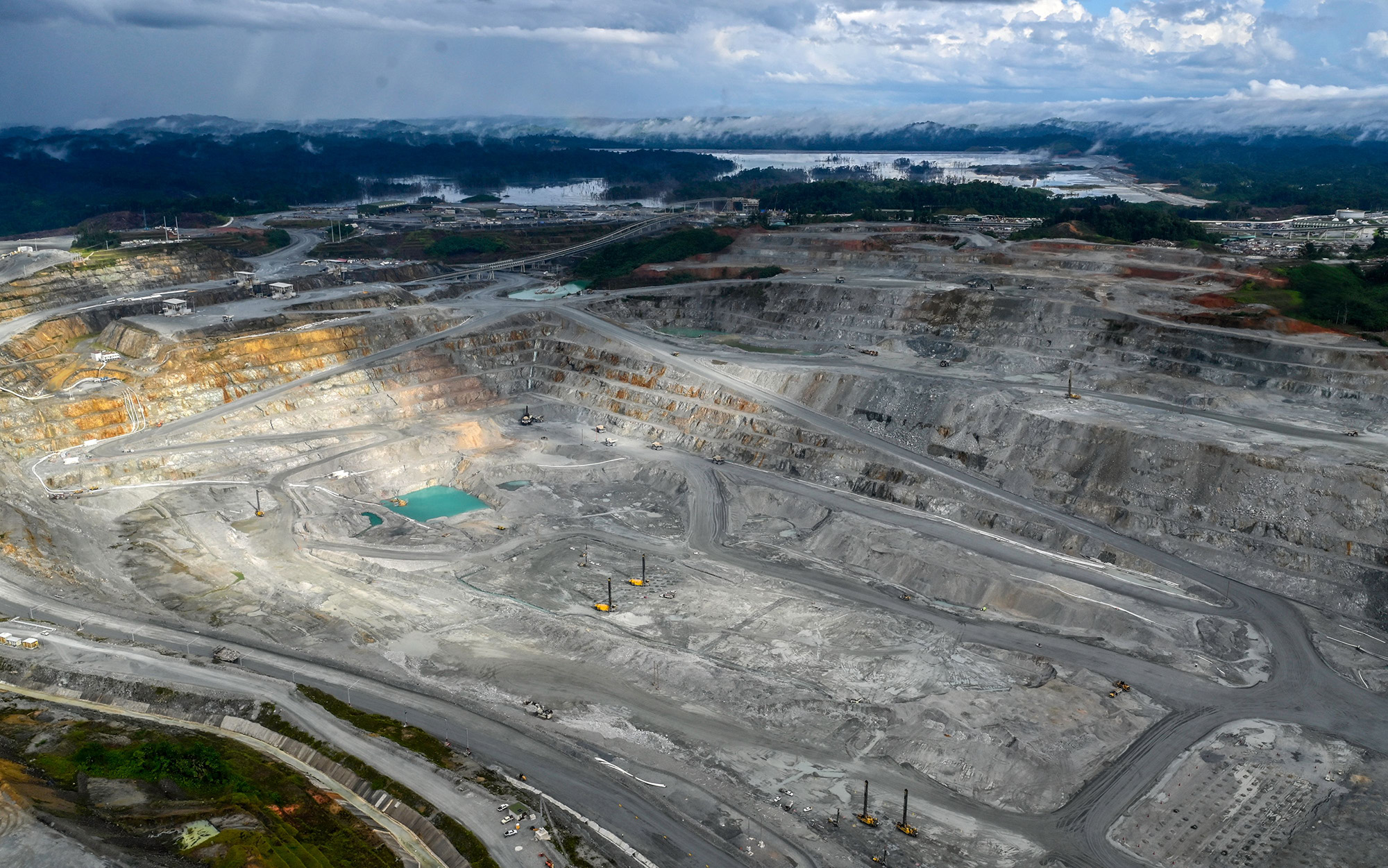 First Quantum Clings to Hope of Last-Minute Panama Copper Deal - Bloomberg