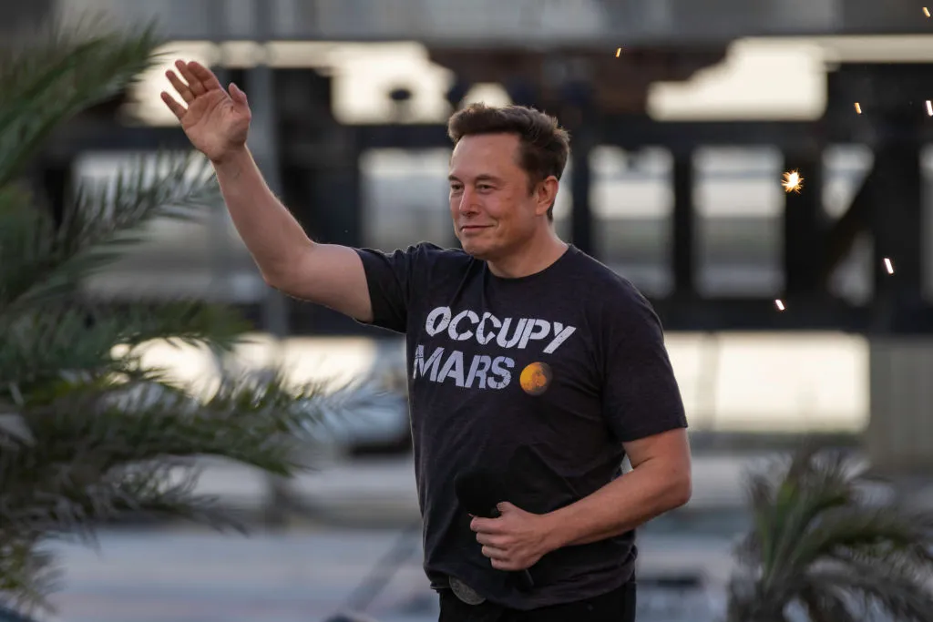 Elon Musk Selling Tesla $TSLA Stock Has Sped His Downfall - Bloomberg Elon Musk Selling Tesla $TSLA Stock Has Sped His Downfall - Bloomberg